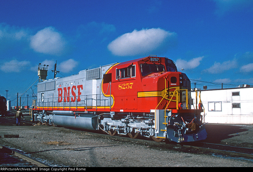 BNSF 8257, EMD SD75M, NEW delivery at BNSF Clyde Yard